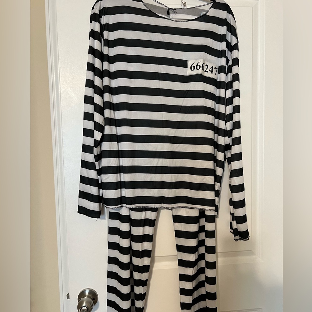 Used Condition Convict Costume - Gem